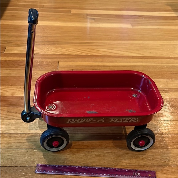 Radio Flyer | Toys | Radio Flyer Red Toy Wagon | Poshmark